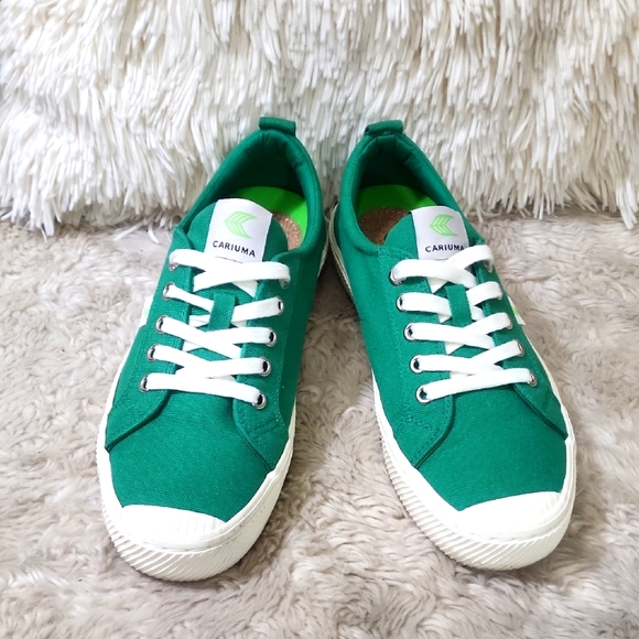 Cariuma | Shoes | Cariuma Vibrant Green Sneakers With White Accents ...
